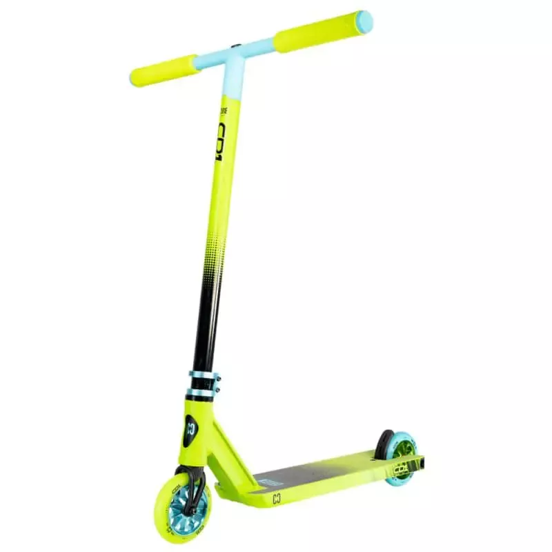 CORE CD1 Pro Scooter Lime/Blue — get for an attractive price ⋙ Rideoo