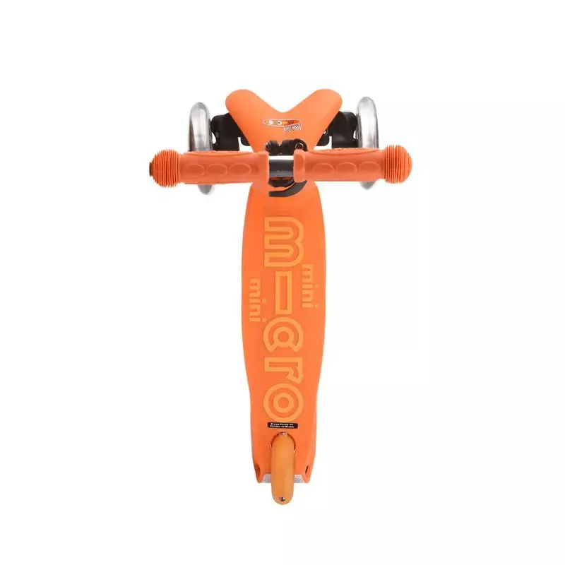Micro Mini Deluxe Orange — get for an attractive price ⋙ Rideoo